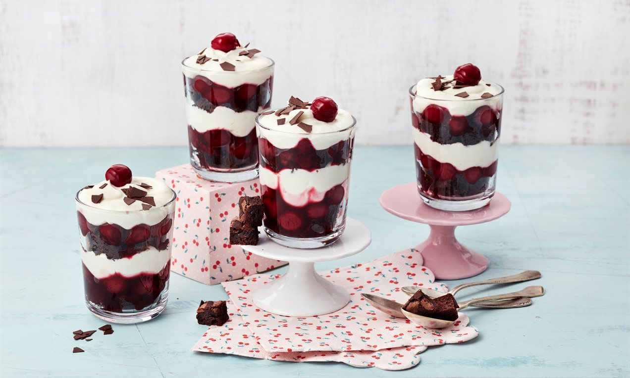 Schwarzwälder-Kirsch-Dessert im Glas Rezept | Dr. Oetker