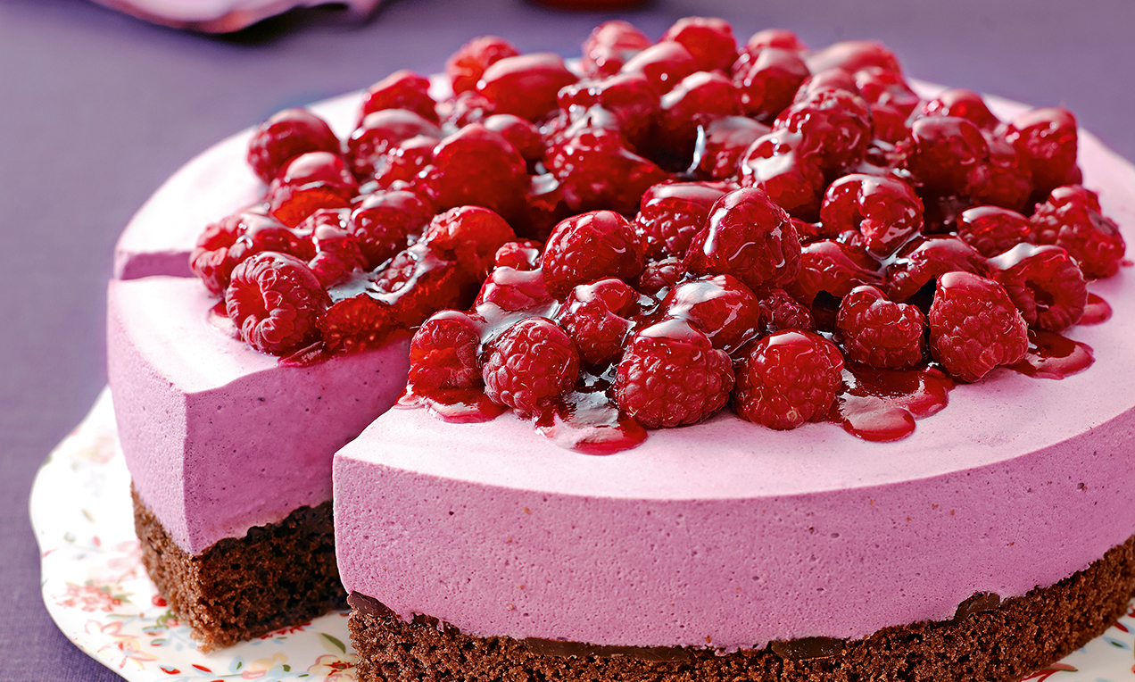 Beeren-Mousse-Torte Rezept | Dr. Oetker
